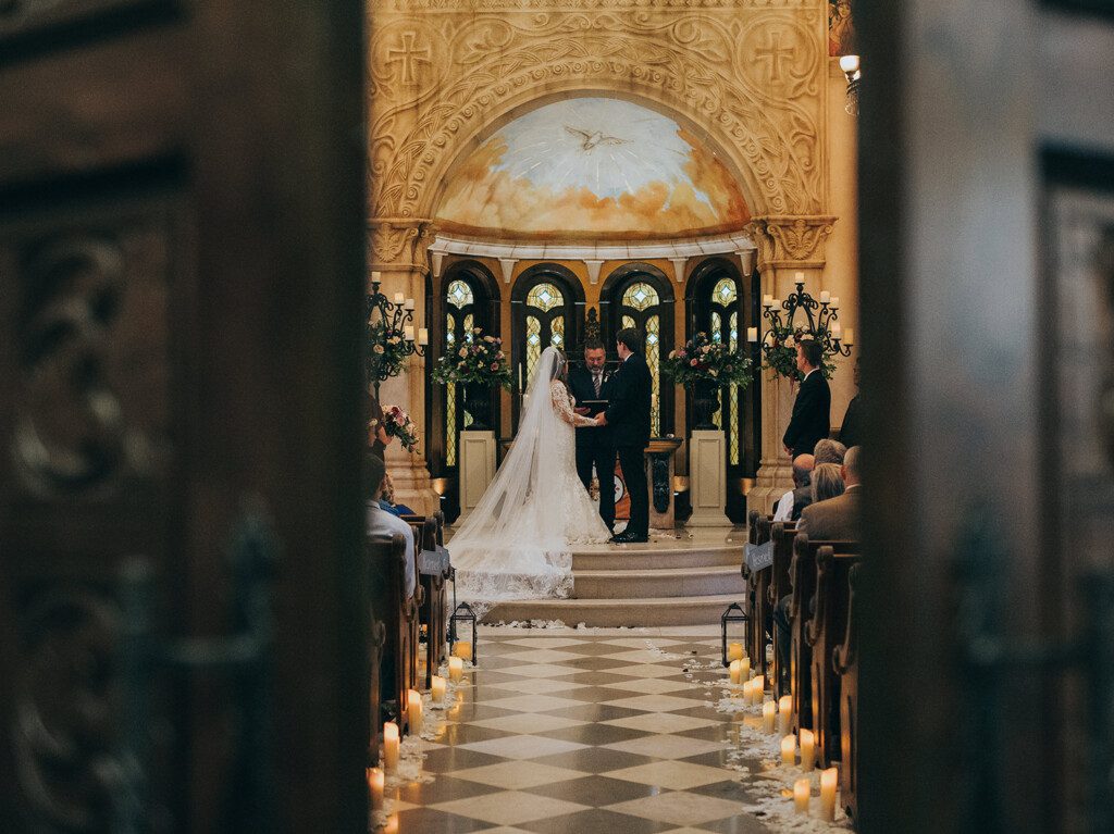 Elegant Bella Donna Chapel Wedding » Tara Arseven
